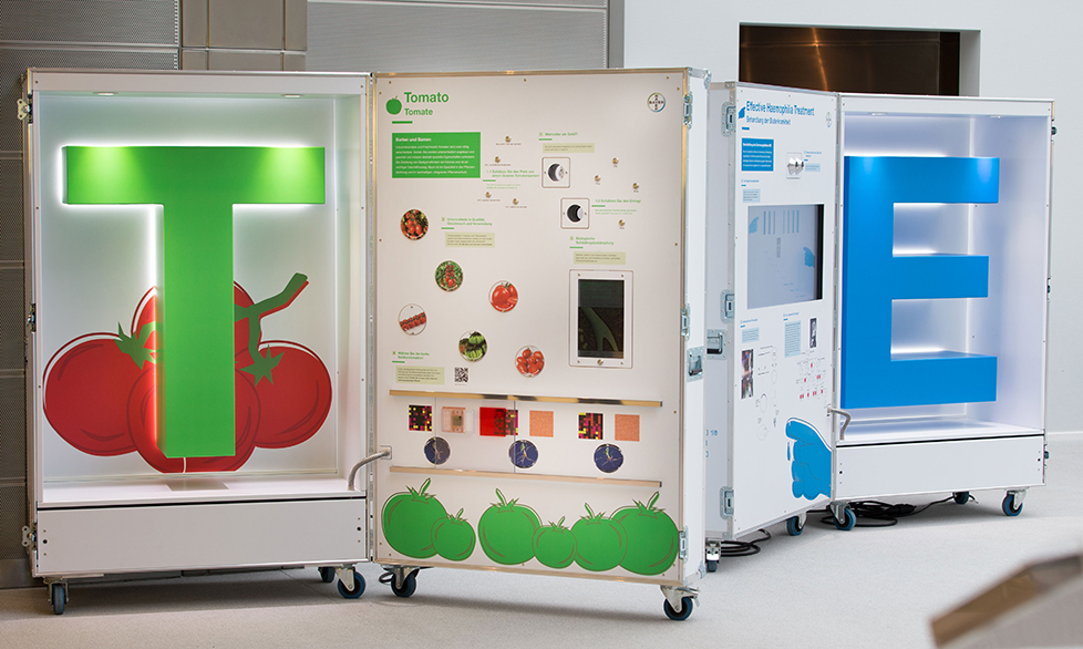 Bayer Anniversary-Tour - Travelling Exhibition by facts and fiction