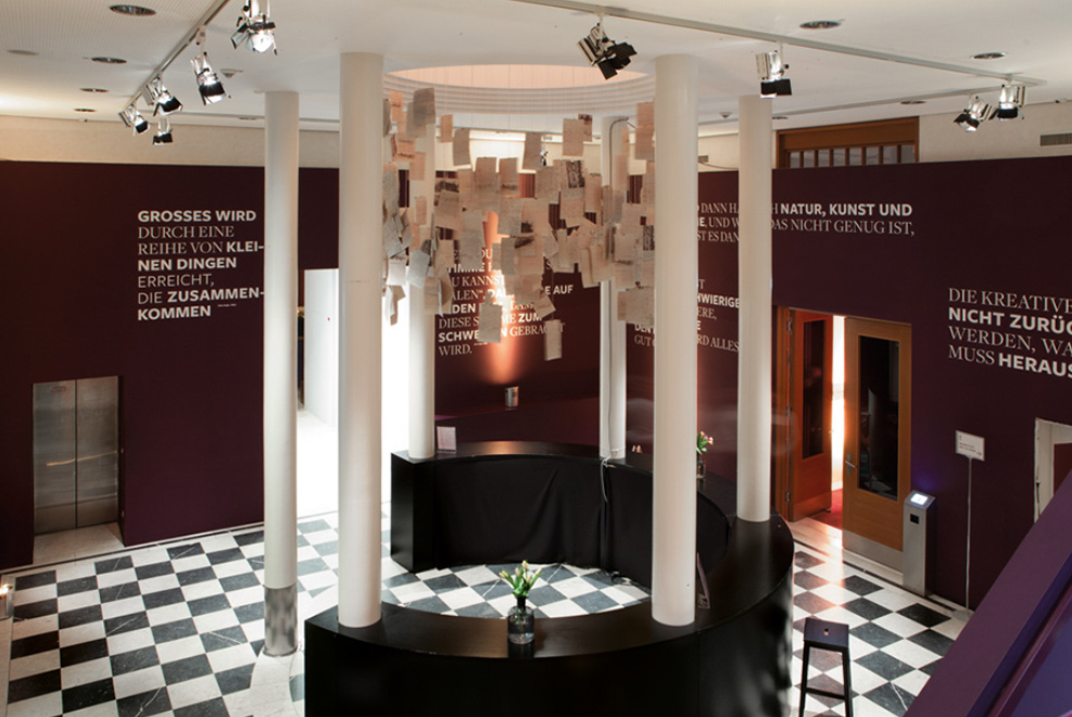 Van Gogh Bar - Spatial Exhibition Extension - showcased