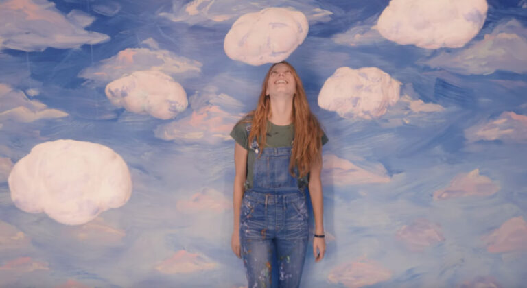 "Wonderland Dreams": Crazy 2D Experience - showcased